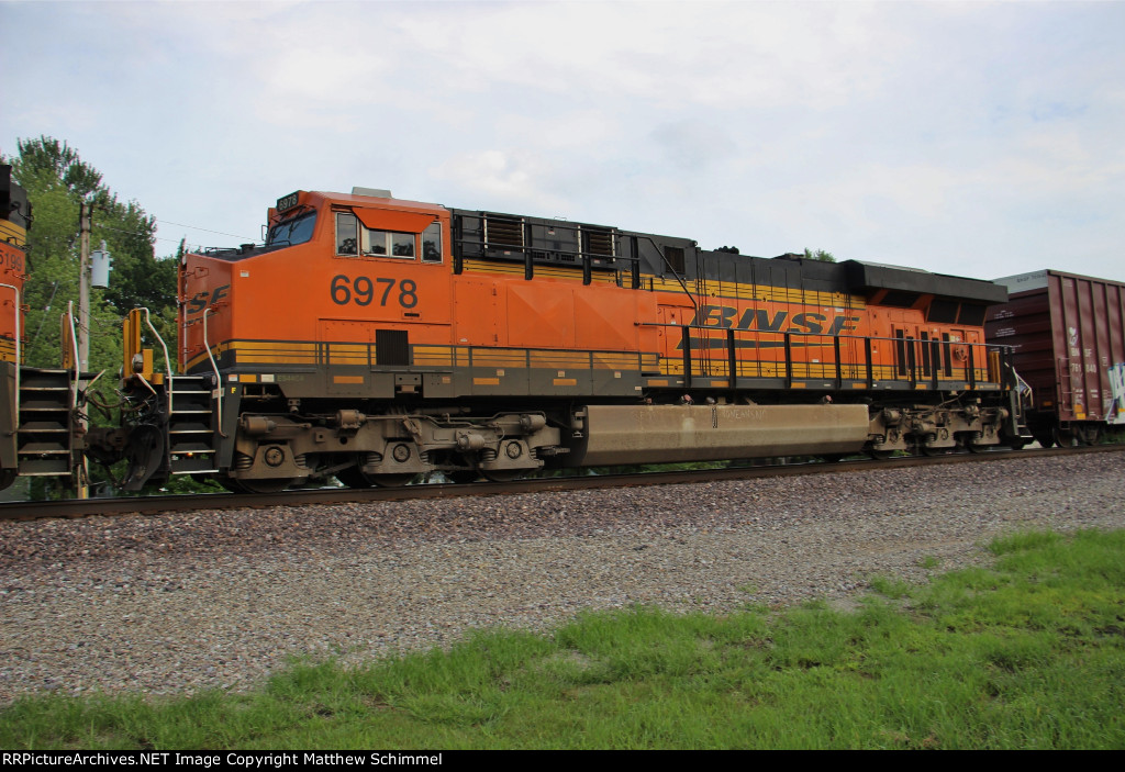 BNSF 6978